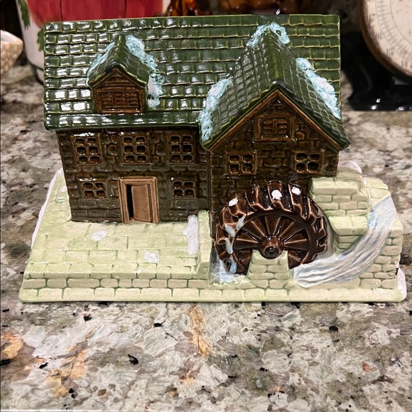 Byron Molds 1979 | Accents | Vintage Byron Mold Ceramic Christmas ...